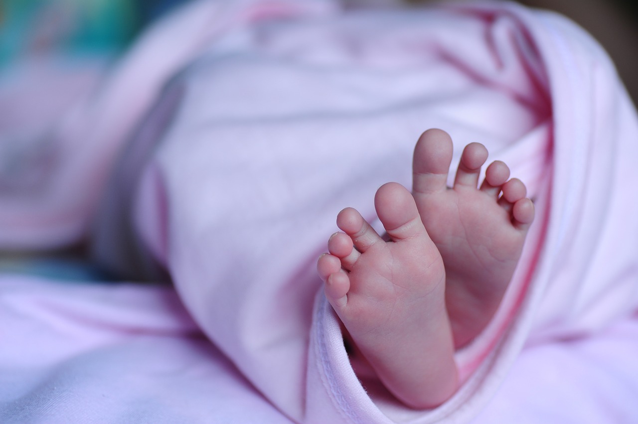 Is my foreign-born child a US citizen? | Lum Law Group